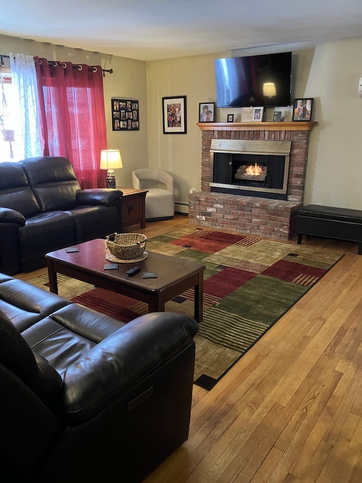 Pet Friendly. Whole House (My Personal Abode) - Catskill, NY