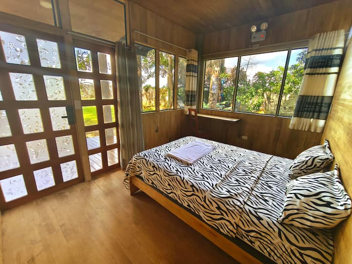 Habitación En Bungalow Entre Arboles Frente A Lago - Iquitos