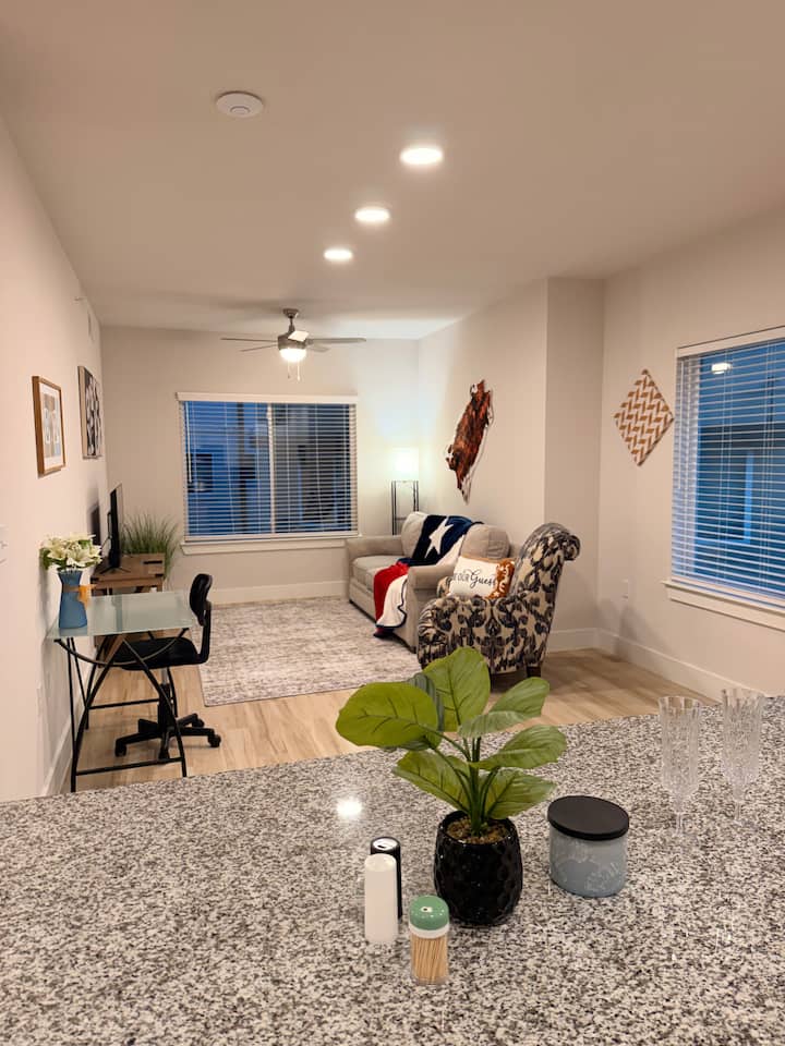 Bluebonnet Escape | Cozy 1br Near Ennis Trails - Ennis, TX