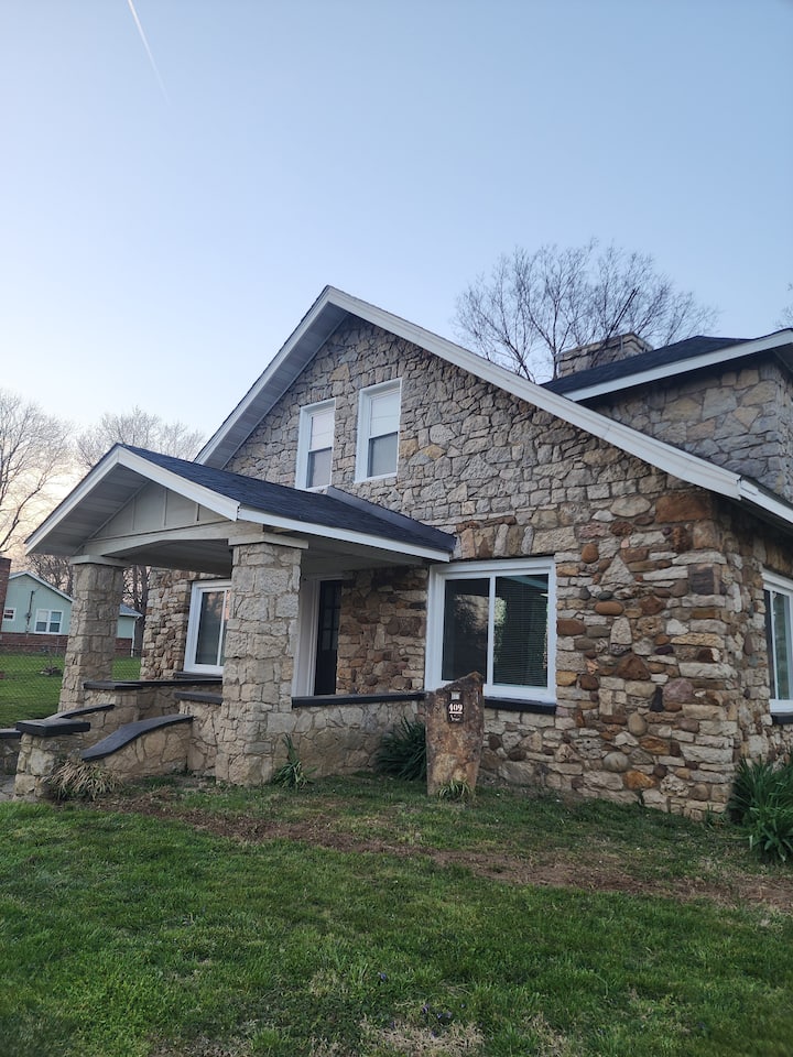 Fossils On The River - Plantation, KY
