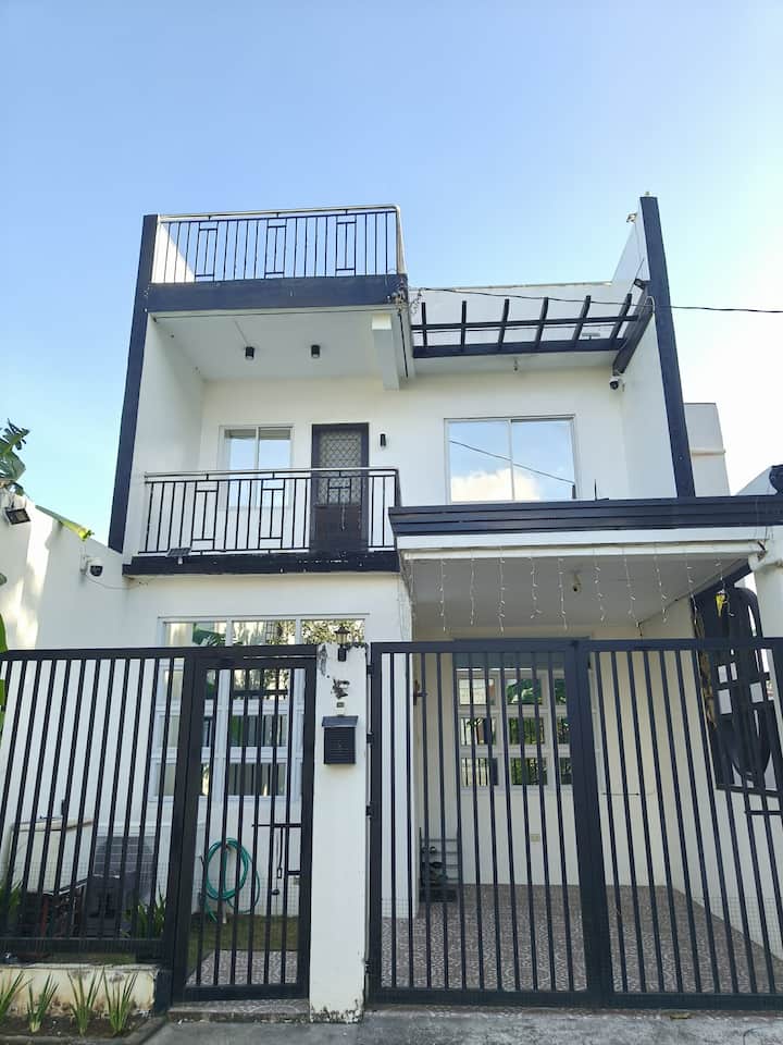 Casipe’s Transient House - Tanay