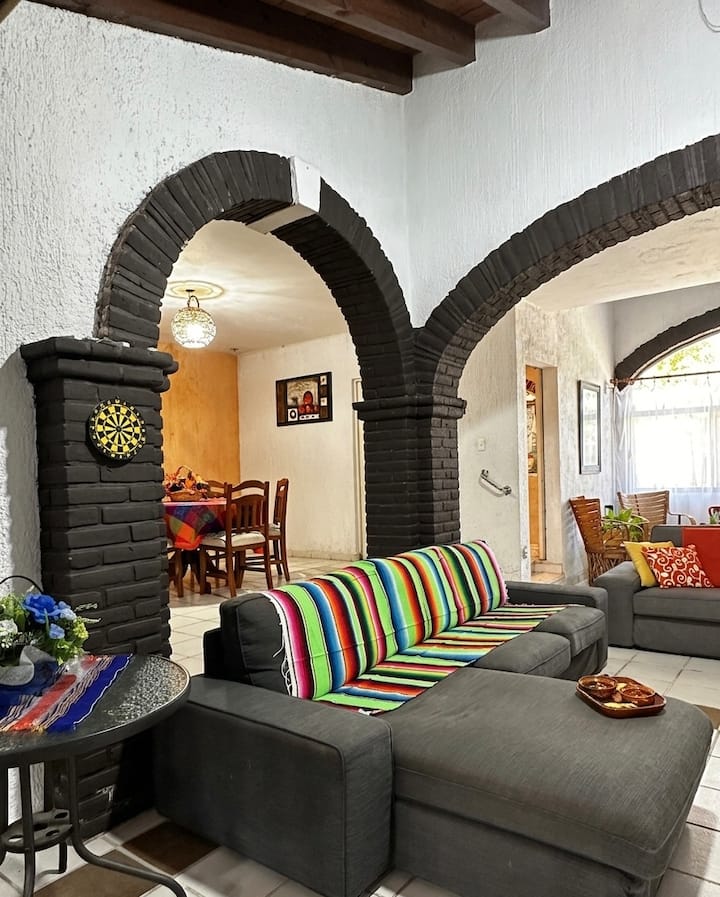 Villa Con Alberca Y Jacuzzi En Burgos - Cuernavaca - Cuernavaca