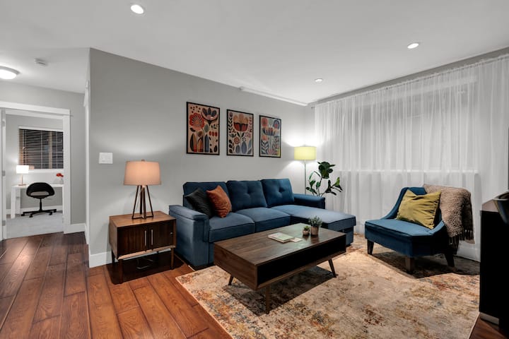 Great Location, Comfortable 2br Suite – North Van - North Vancouver