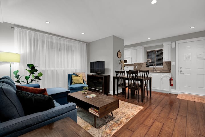 Great Location, Comfortable 2br Suite – North Van - North Vancouver