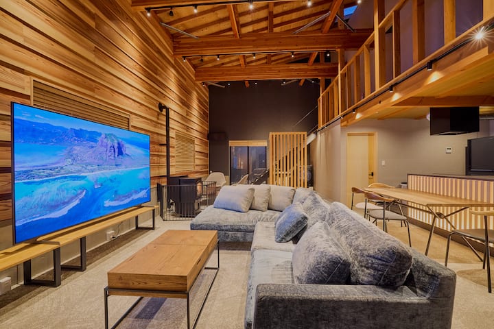 河口湖徒歩｜匠のラグジュアリー邸宅｜サウナ・ジャグジー・Bbq・暖炉｜大空間200平米・16名まで - Lake Kawaguchi