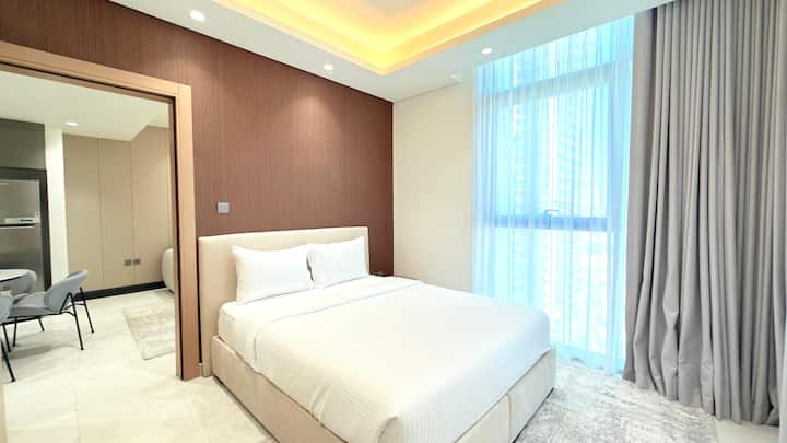 Luxe 1br With Parking Pool Gym & Sports Facilities - Dubai