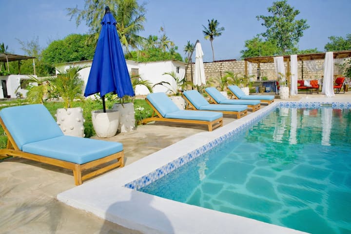 Leslie’s Retreat - Diani Beach