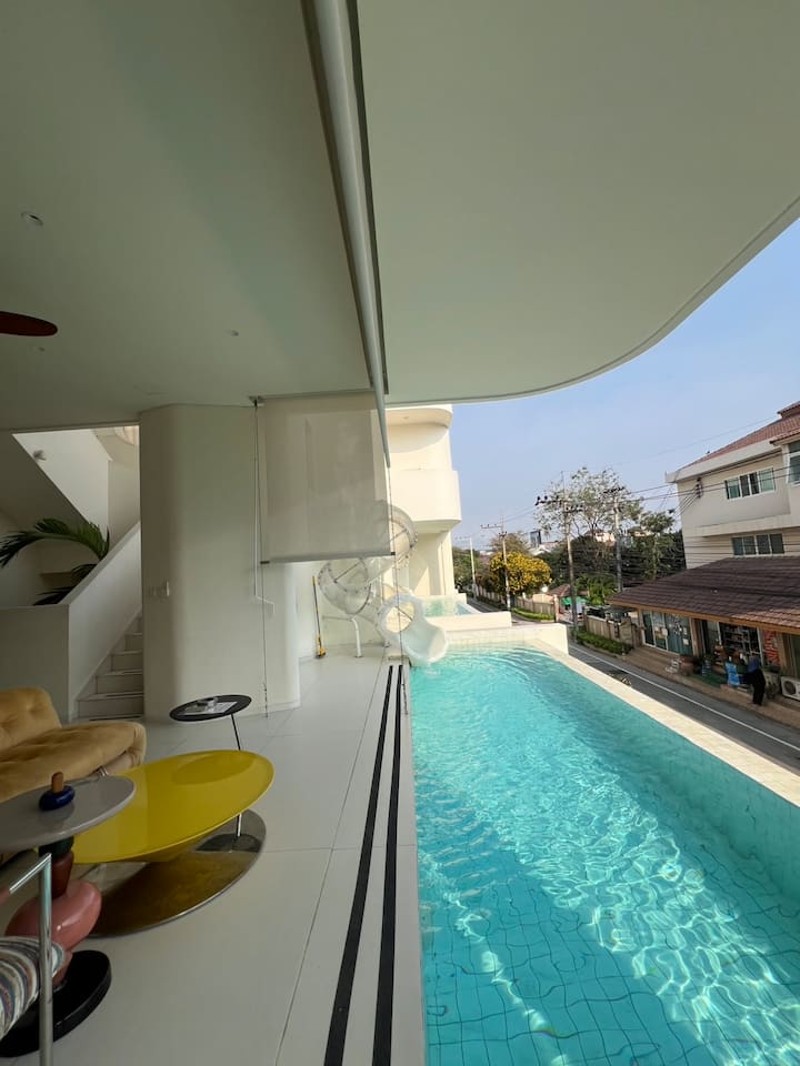 Pattaya Happy House สไตล์ มินินอลมีสระว่ายน้ำ - Rayong