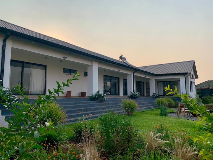 Orange Wellness Club - 辛巴威