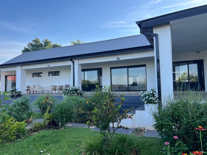 Falls View - Zimbabwe