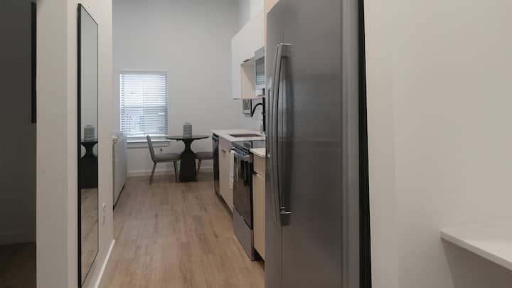 Landing | Stylish 3bd, Gym, Game Room - Chapel Hill, NC