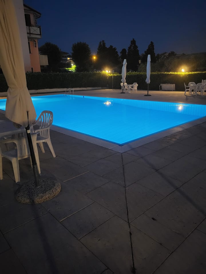 Appartamento In Residence Con Piscina - Garda
