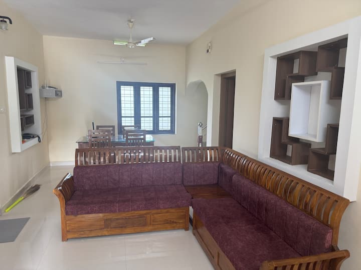 5bhk Home Away To Nature Escape In Town - Adoor