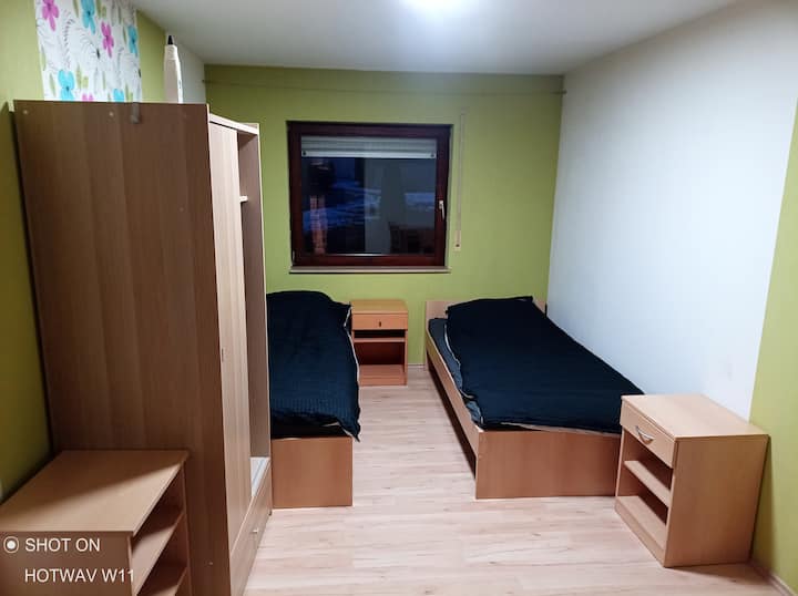 Geräumige Monteurwohnung Für Bis Zu 7 Personen - Dillingen a.d. Donau