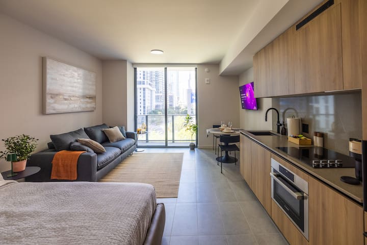 Stylish Brand New Apartment In Downtown Miami - Miami, FL