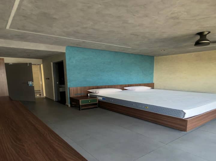 Suite-wintel Wild - Valparai