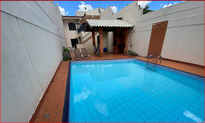 Sobrado Bem Localizado No Jardim America - Goiânia