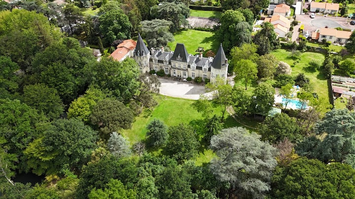 Chambre D'hôtes "Carpe Diem" Dans Un Château - Bouaye