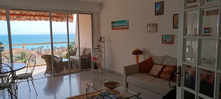 Appartement Lumineux Avec Fantastique Vue Sur Mer - Plage du Borrigo (Menton)
