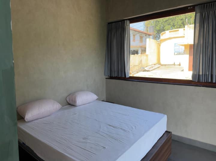 Mountain View Balcony-wintel Wild - Valparai