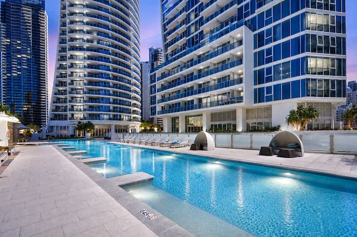 Hresidences 1br Retreat  Central Location - L14! - Gold Coast