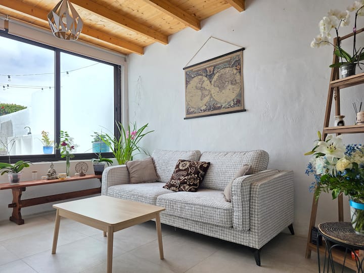 Pirita - Stylish Private Room With Terrace Access - Lanzarote