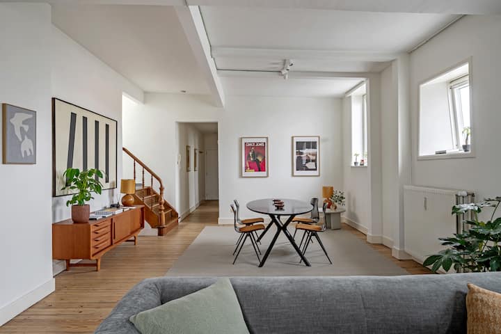 Stylish 2-br Apartment In Fashion District - Edegem