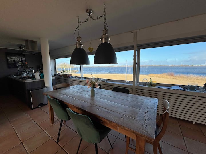 Spacious Family Home On The Water - Bussum