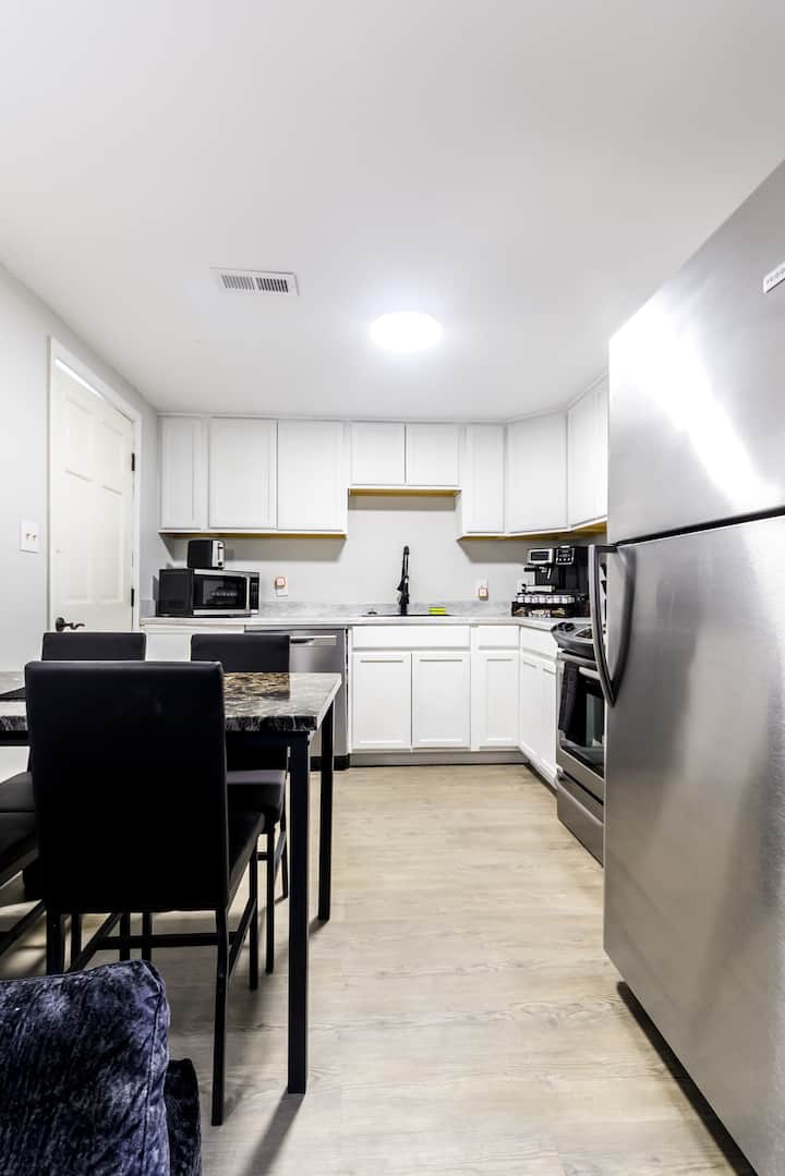 Tigertown Suite(c) In The Heart Of Clemson - Clemson, SC