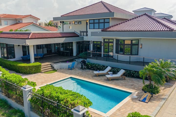Luxury 5 Br/4.5bath, Private Pool, Golf/ocean View - 荷屬阿魯巴