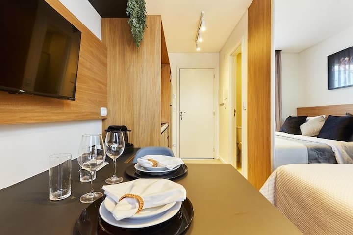 Studio Com Academia, Bairro Nobre, Funcional. - Curitiba