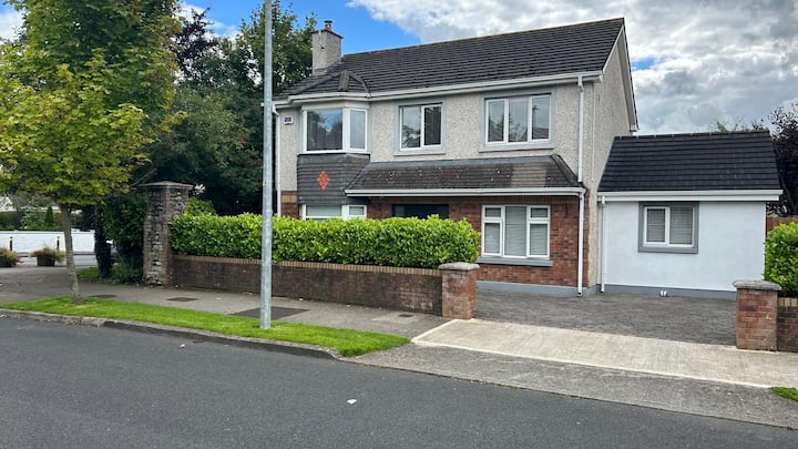 Cas-ke52 Naas 5br House Sleeps10 - Naas