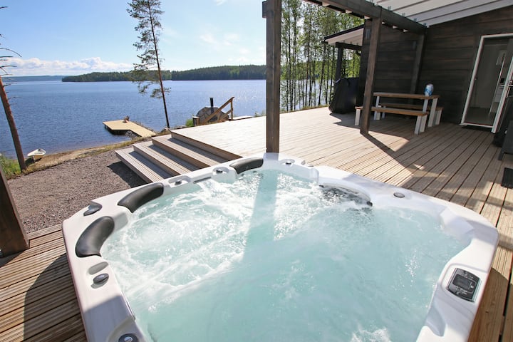 Upea Villa + Järvimaisema, Poreamme & Sauna - Juuka