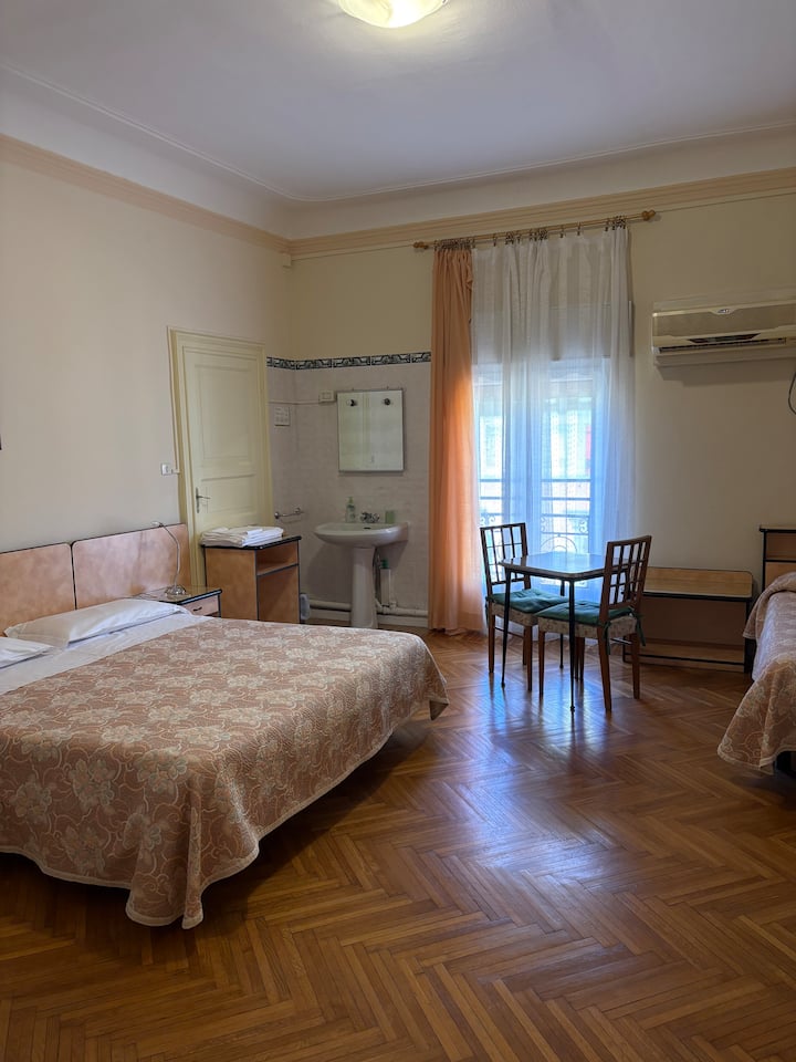 Hotel Panorama - Triple Room With Shared Bathroom - Bologne