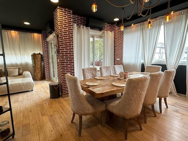 Magnifique Loft Atypique Avec Jacuzzi - Tarascon