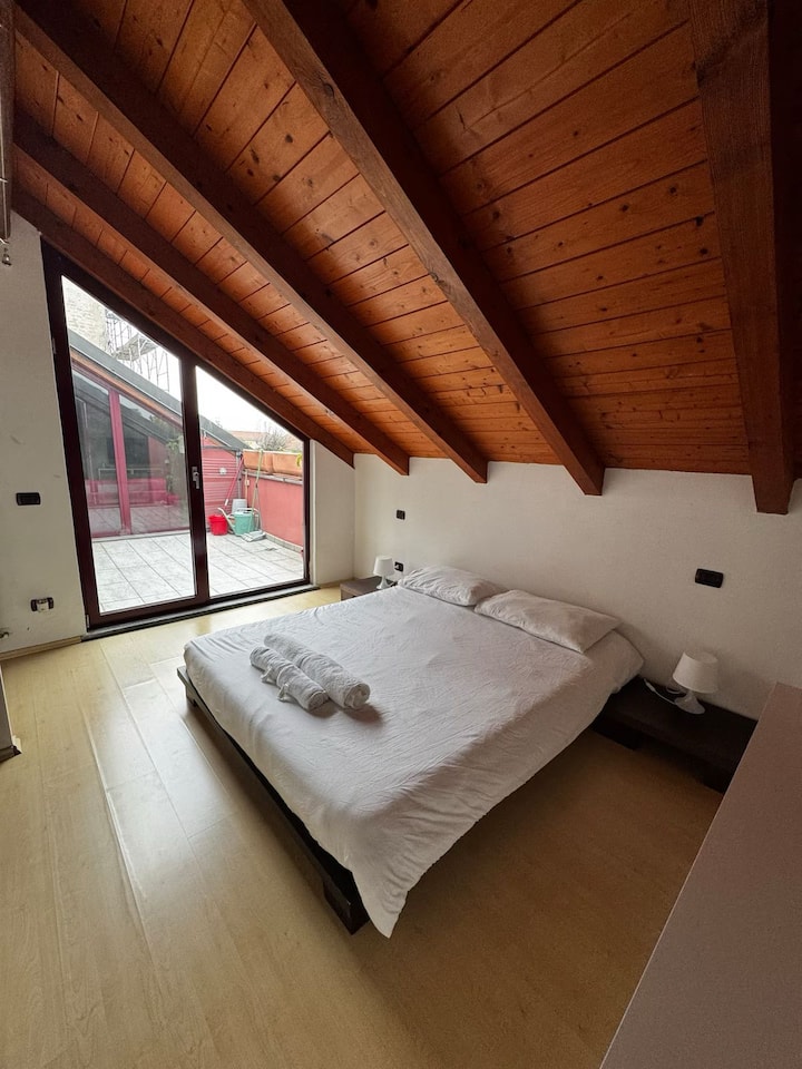 [Ospedale-stazione] Attico Di Lusso Vista Duomo - Corana