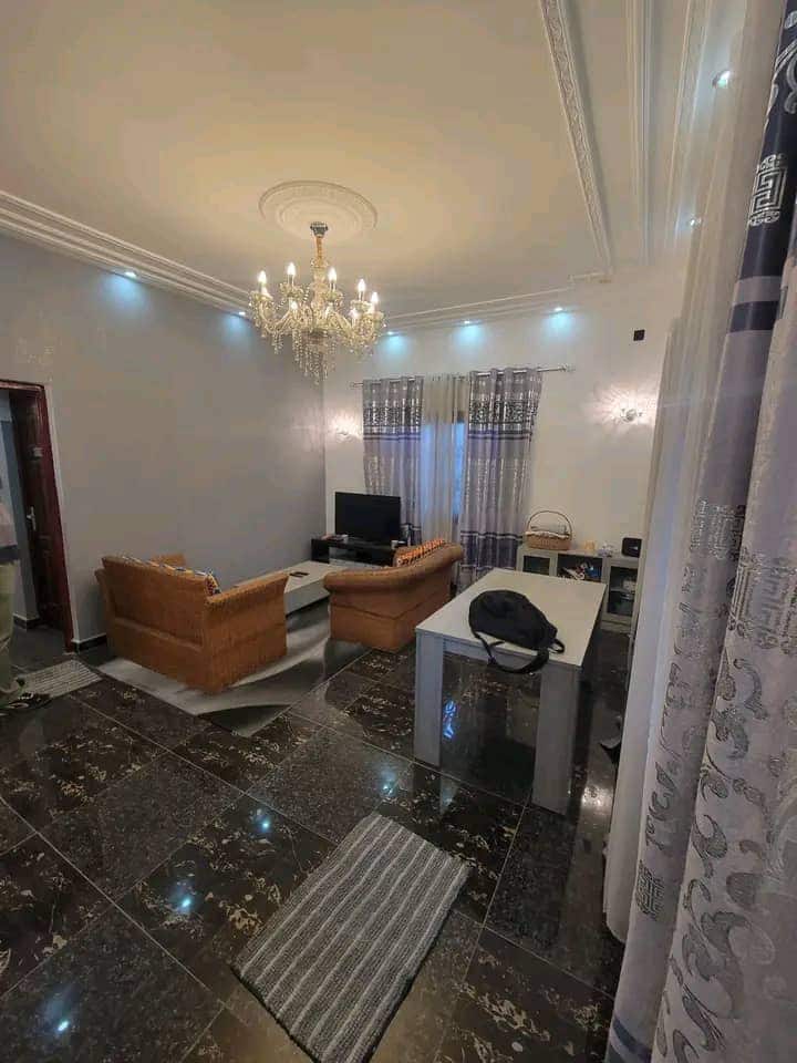 Maison Châteaud'eau -2 Ch. Avec Dépendance Occupée - Brazzaville