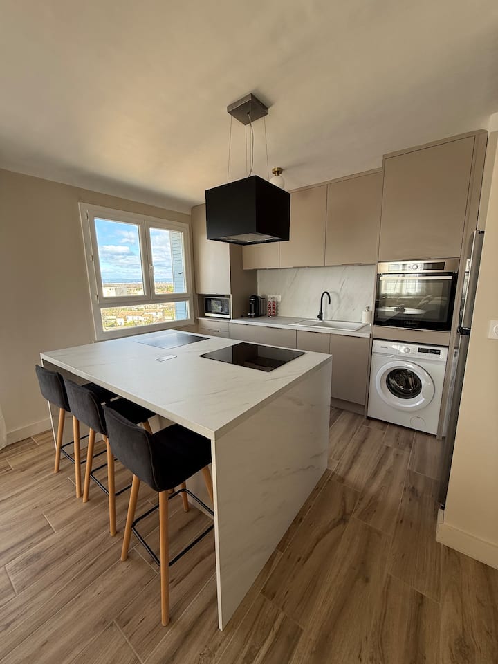 Appartement Moderne & Lumineux Avec Vue Dégagée - Bollène