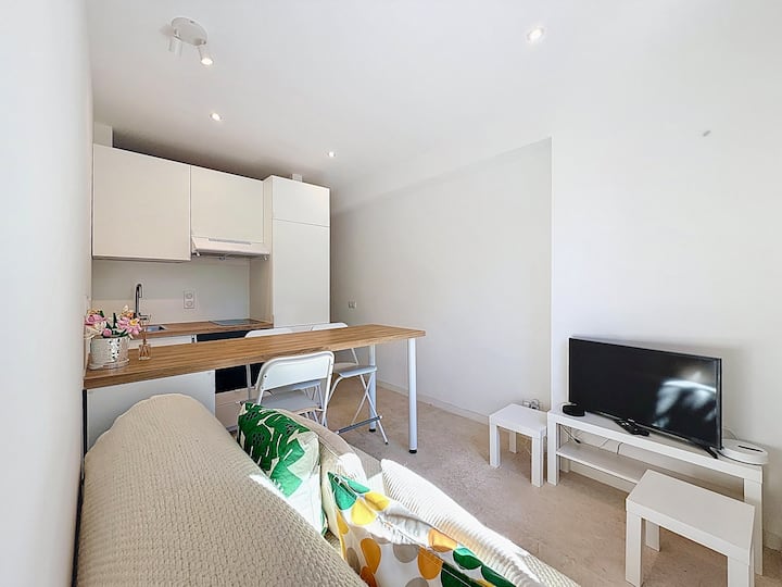 Studio Moderne Au Coeur De Cannes - Parking Inclus - Biot