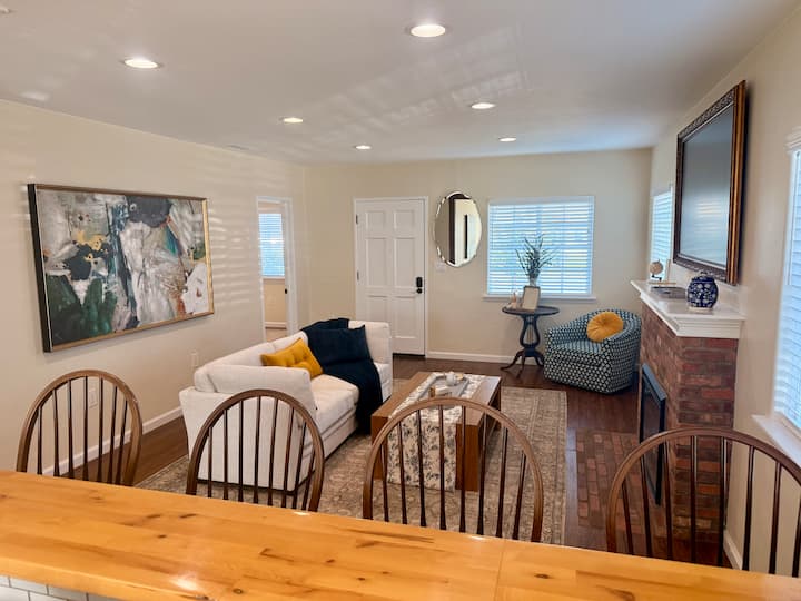 The Marian House · Bright 3br Home - Santa Maria, CA