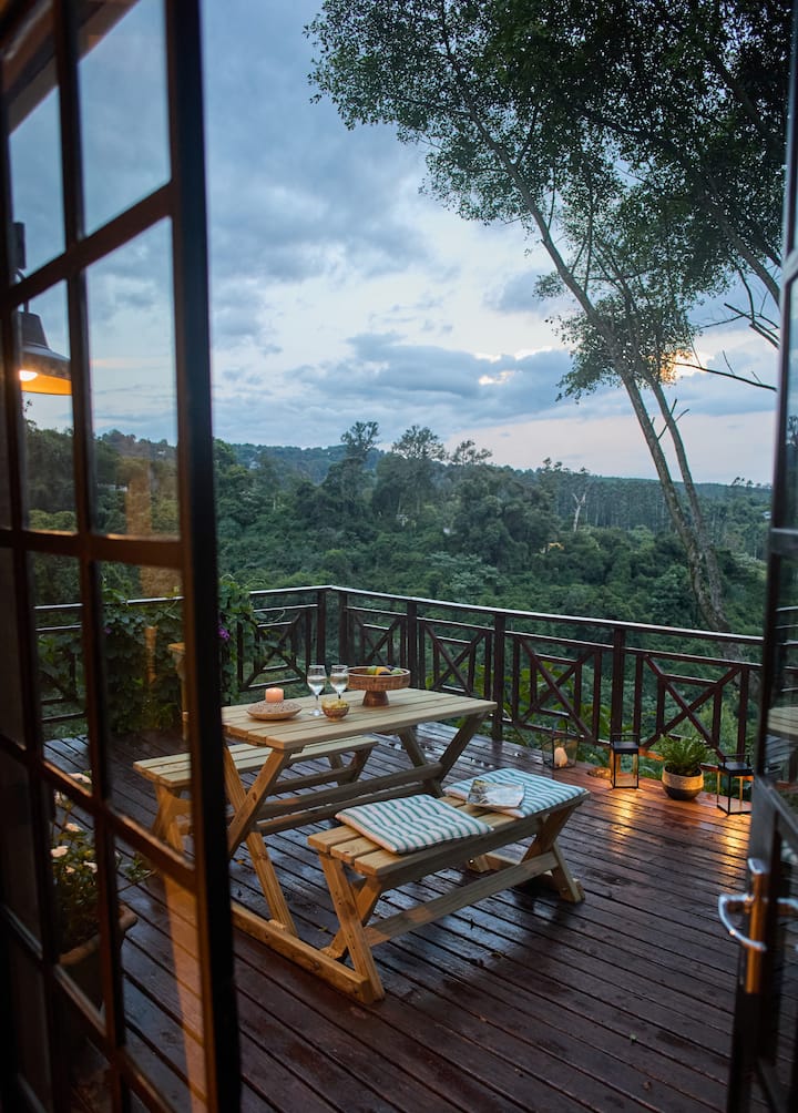 Phuzamoya - Little Retreat
Cottage - Hilton