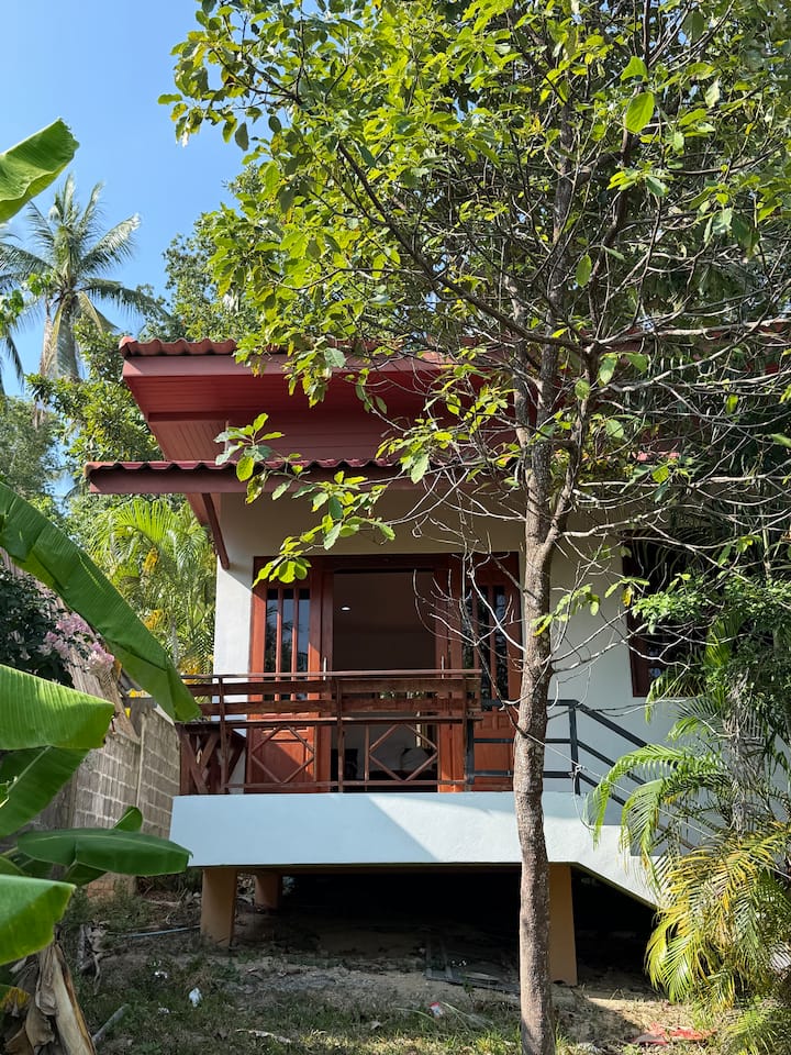 Thai Style House & Private Garden | Island Center - Ko Pha-ngan