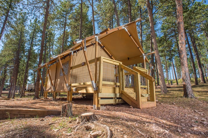 Safari Tent At Htr Black Hills - Bear Country USA, Rapid City