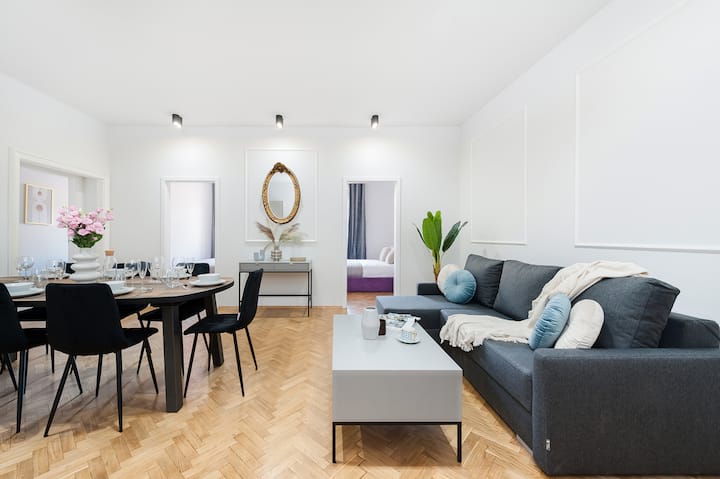 Pink Magnolia Residence By Tyzenhauz - Krakow