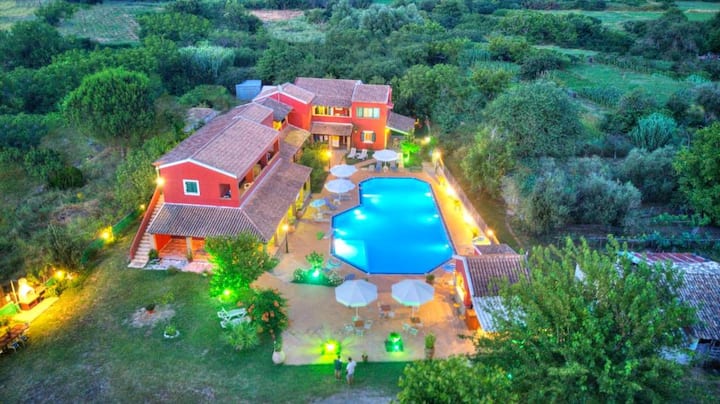 Blue Dream Apartments. Family Room For 4 With Pool - Corfou