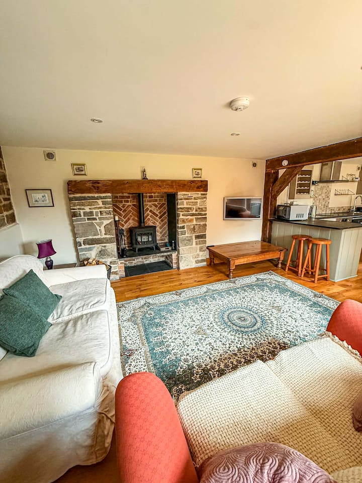 Orchard Stables
3 Bdr/3bth/parking/long Stays - Brean