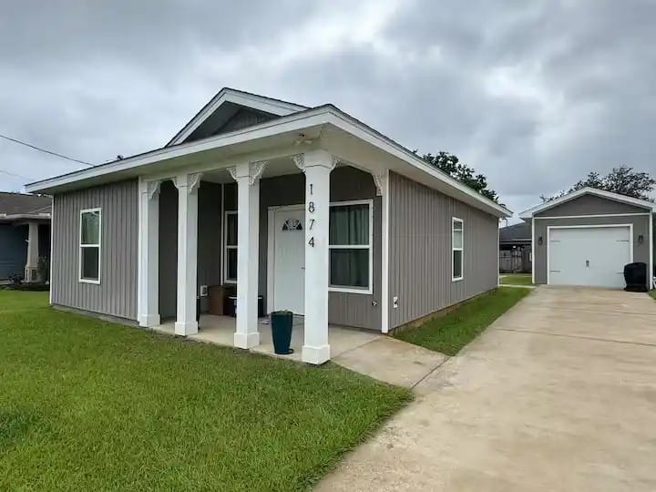 Bridge Side Bungalow #1 - Navarre, FL