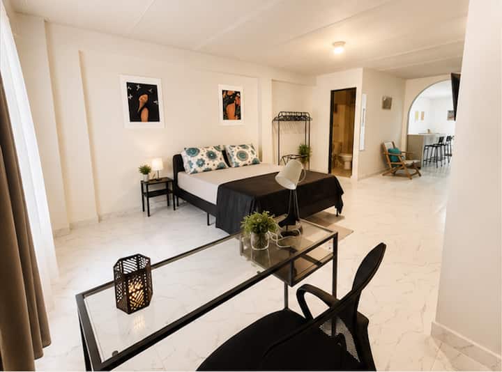 10*huge 90 M, Remote Work Heaven. Netflix 1gb Wifi - Colombia