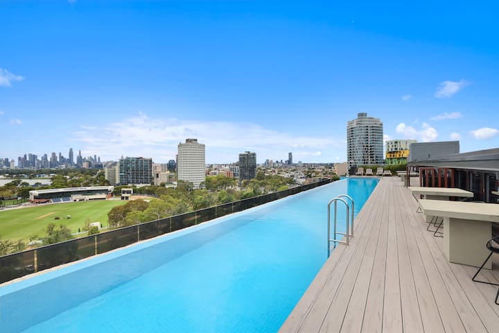 Stay Above It All
St Kilda Style! - 聖基爾達