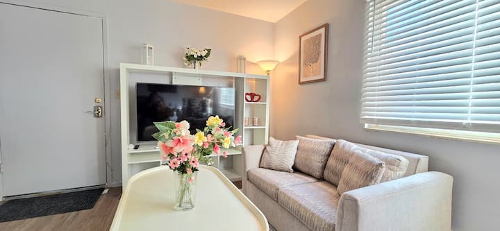 Cozy Westside Retreat • Bright Stay • Free Coffee - Manitou Springs, CO